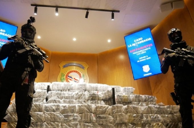 En sólo 9 días, ocupan 1,420 kilos de cocaína en Dominicana | The Latin ...
